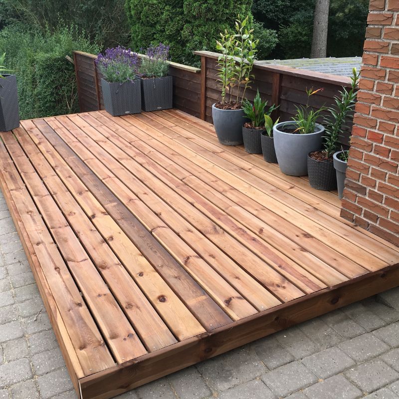 Carpenter Horley Surrey. Domestic, commercial carpentry Surrey